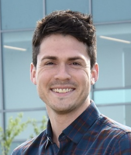 Brandon Lucas, M.D. | LA Bone and Joint Institute